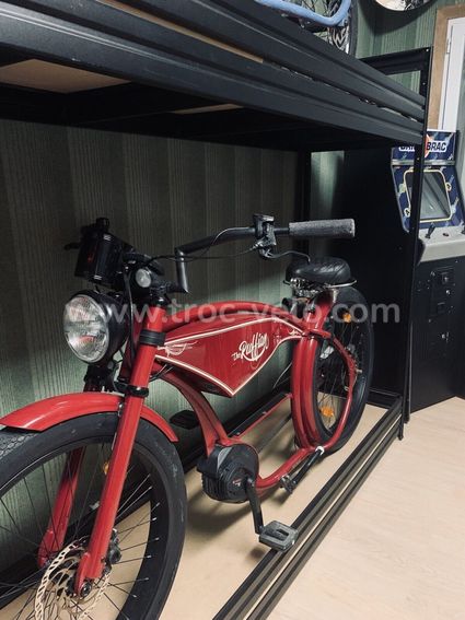 The Ruffian / Ruff Cycles custom cruzer chopper vélo électrique - MAVIC ...