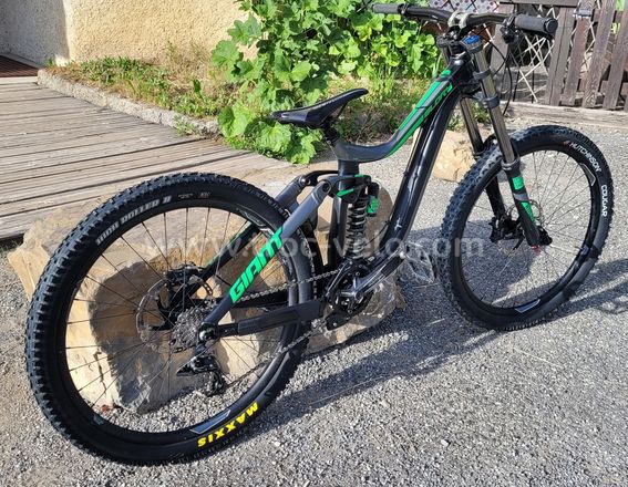 VTT DH Giant Glory 2 (2017) - GIANT - 13120 - Troc Vélo