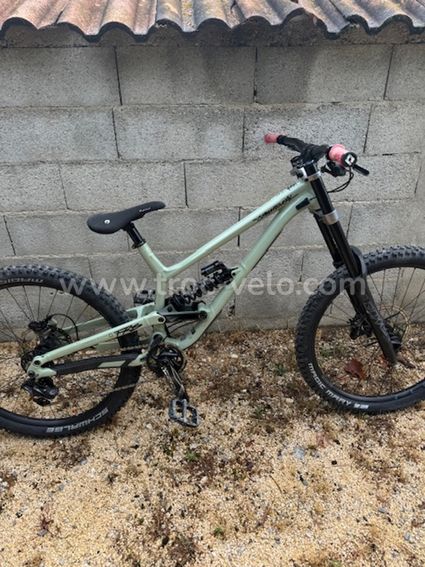 VTT Dh commencal - COMMENCAL - 26120 - Troc Vélo